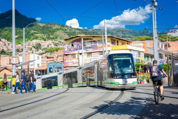 Mejora la proyección del crecimiento para Latinoamérica a 2,7%, según ... Mejora la proyección del crecimiento para Latinoamérica a 2,7%, según ...