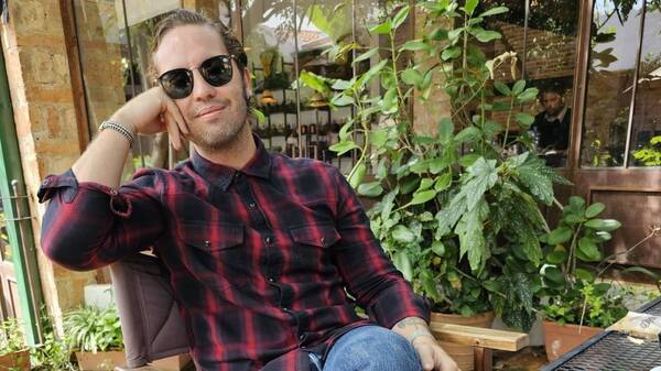 Chirola anuncia con orgullo que suman más fechas a su gira por México