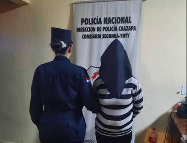 Detienen a la mujer que golpeó a su hijita Detienen a la mujer que golpeó a su hijita