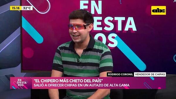 “El chipero más cheto del país”: salió a ofrecer chipas en un autazo de ...