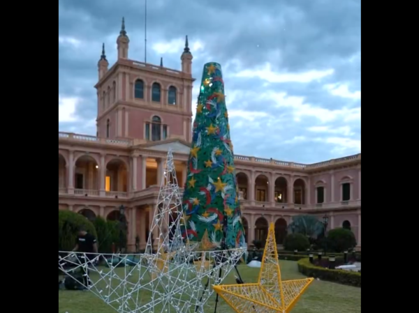 La primera dama, Leticia Ocampos, invita al encendido del árbol del ... La primera dama, Leticia Ocampos, invita al encendido del árbol del ...